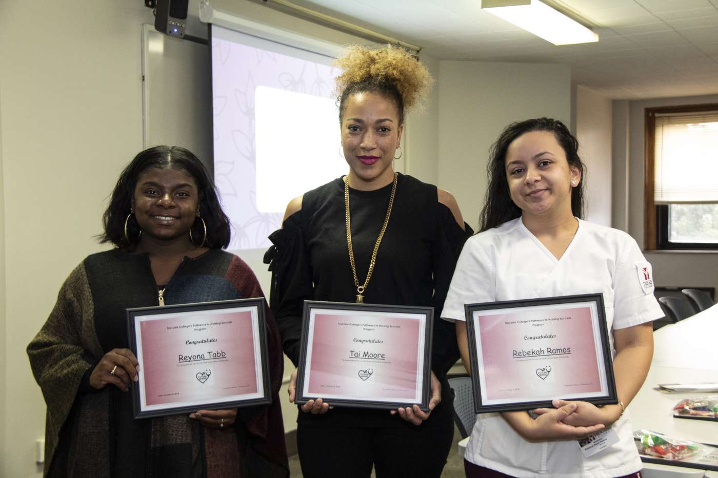 Pathways Program Awards Grants to Six Nursing Students